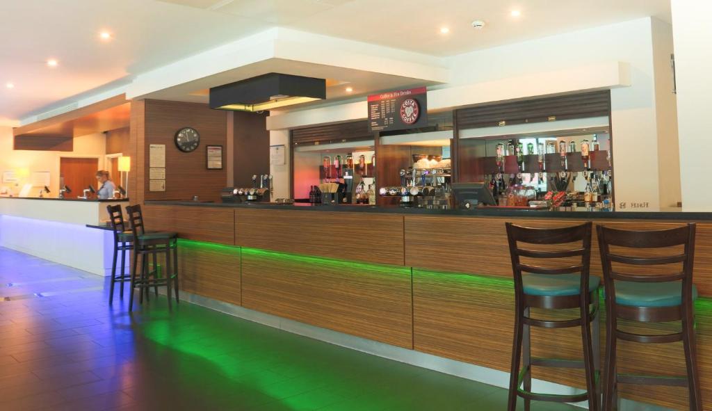 Holiday Inn Express London Heathrow T5 by IHG, Slough (updated prices 2025)