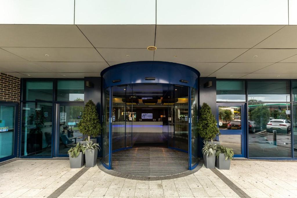 Holiday Inn Express London Heathrow T5 by IHG, Slough (updated prices 2025)