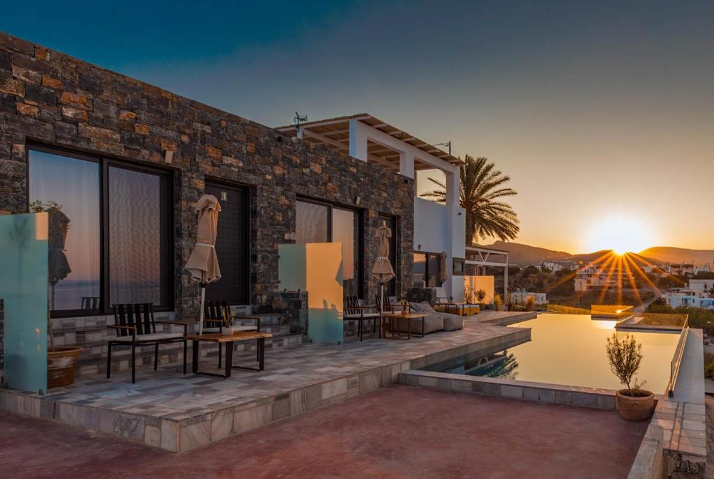 Plakakia Luxury Apartments, Makry Gialos (updated prices 2025)