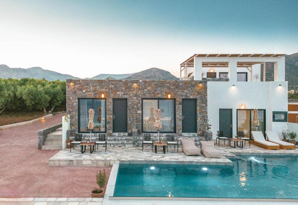 Plakakia Luxury Apartments, Makry Gialos (updated prices 2025)
