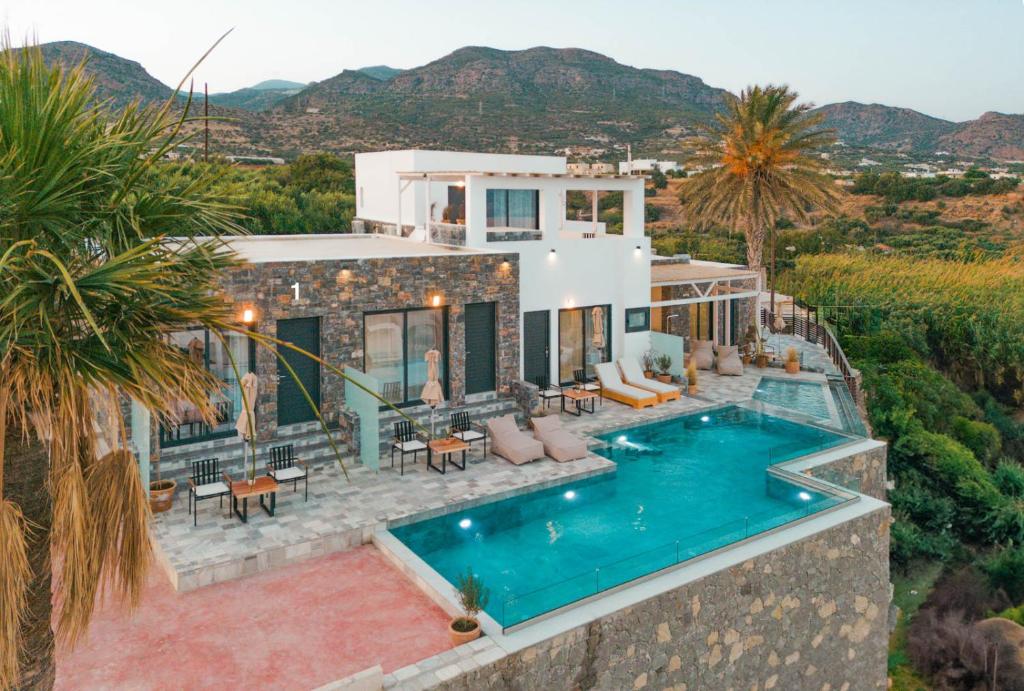Plakakia Luxury Apartments, Makry Gialos (updated prices 2025)
