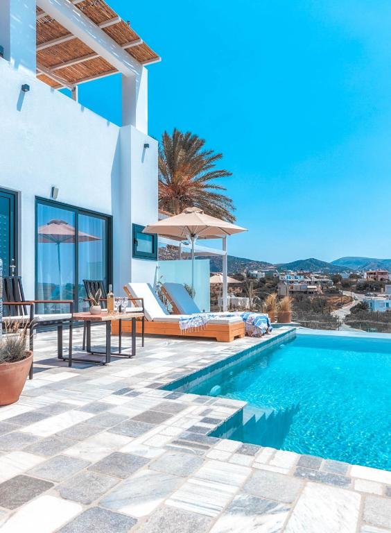 Plakakia Luxury Apartments, Makry Gialos (updated prices 2025)