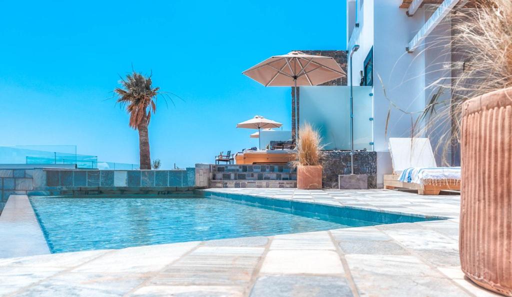 Plakakia Luxury Apartments, Makry Gialos (updated prices 2025)