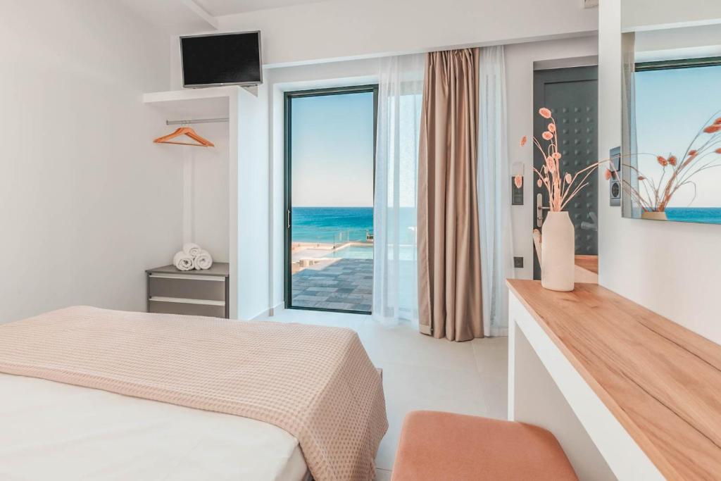 Plakakia Luxury Apartments, Makry Gialos (updated prices 2025)