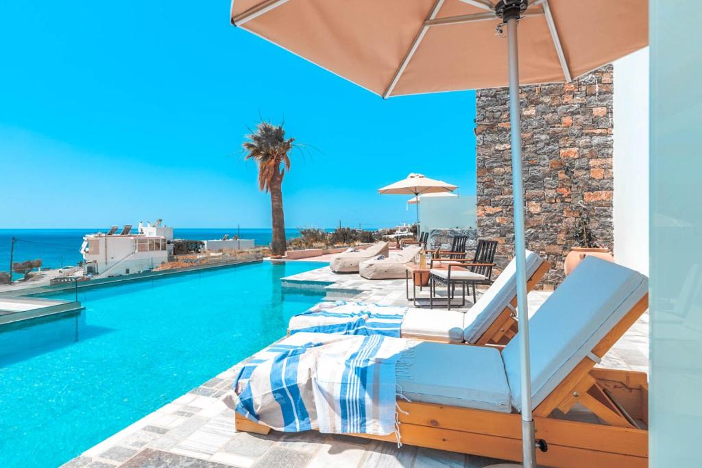 Plakakia Luxury Apartments, Makry Gialos (updated prices 2025)