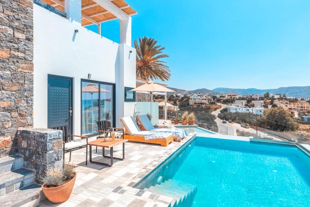 Plakakia Luxury Apartments, Makry Gialos (updated prices 2025)