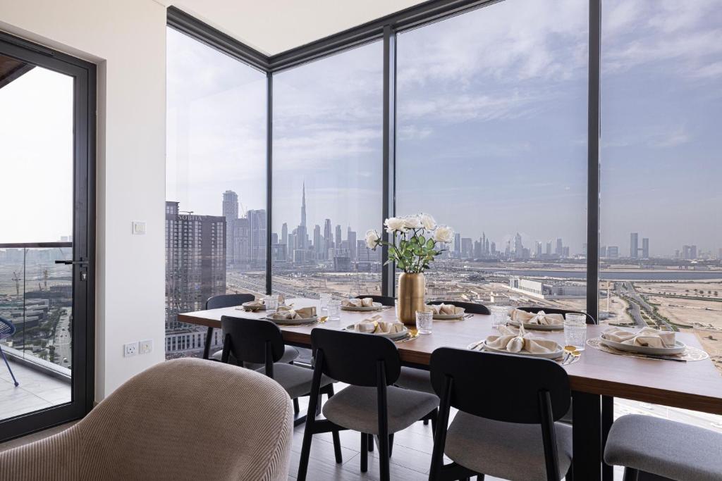 2005 - Modern 3BR Apt- Burj Views, Dubái (precios actualizados 2025)
