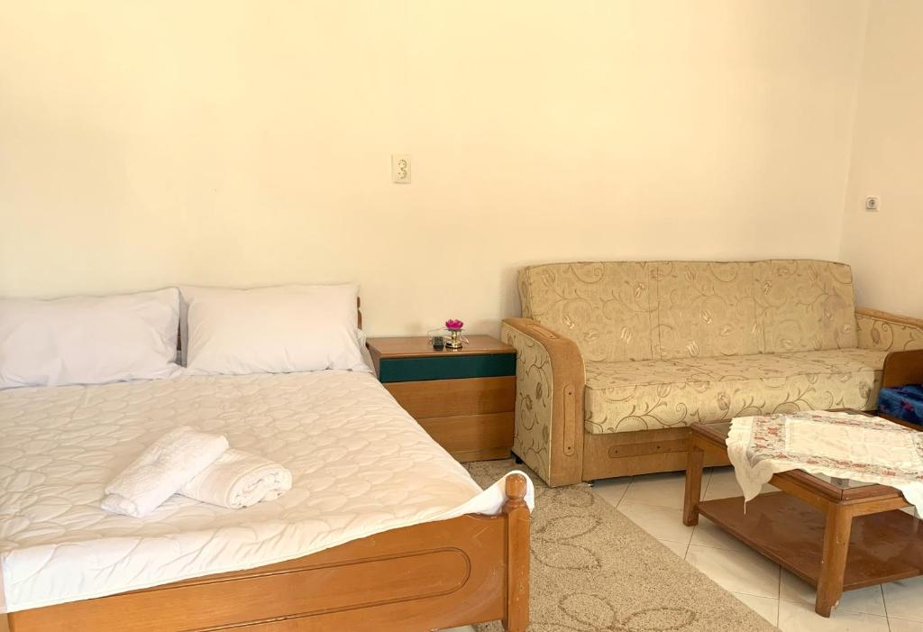 Aleko's Apartment Triple room 2, Gjirokastra – Aktualisierte Preise für 2024