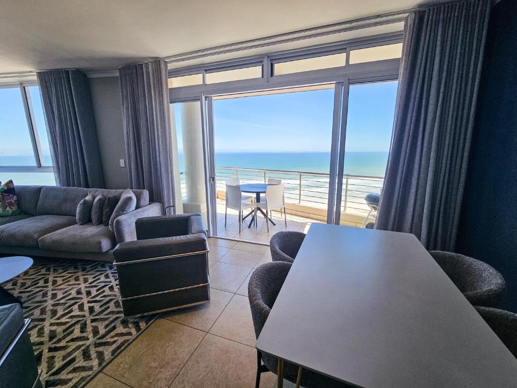 Portico 1103, Cape Town (updated prices 2025)