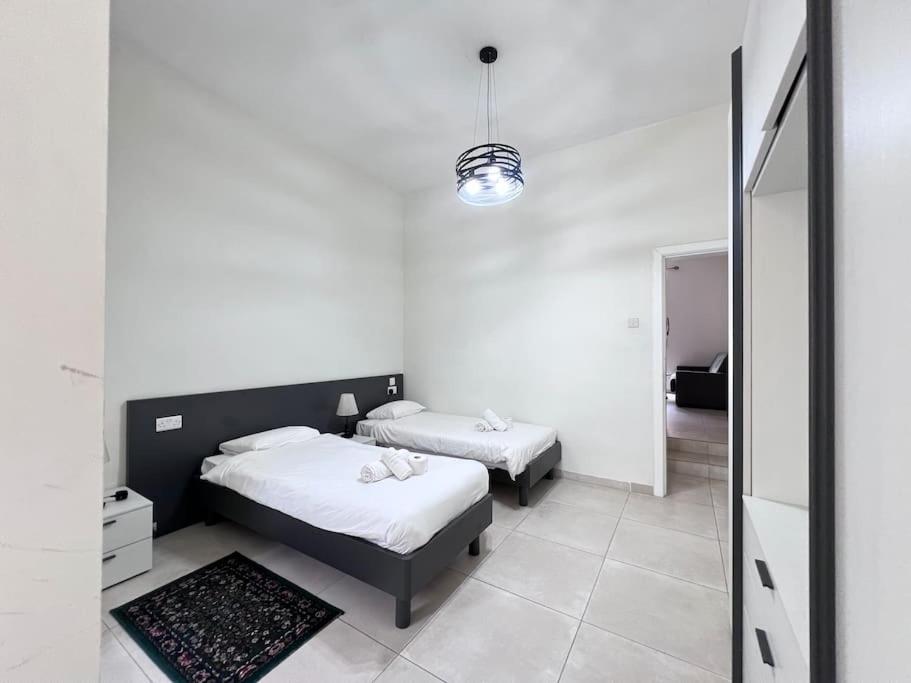 Sunshine Court Apartment No 2, Sliema (updated prices 2024)