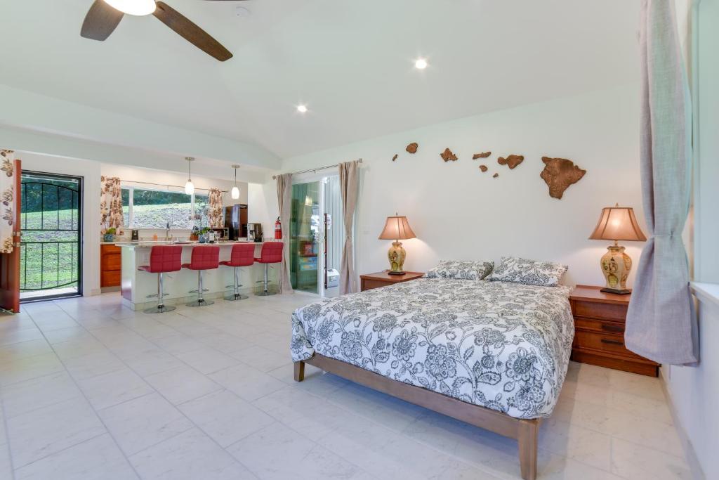 Bright Haiku Studio Patio and Rainforest View, Haiku (updated prices 2025)