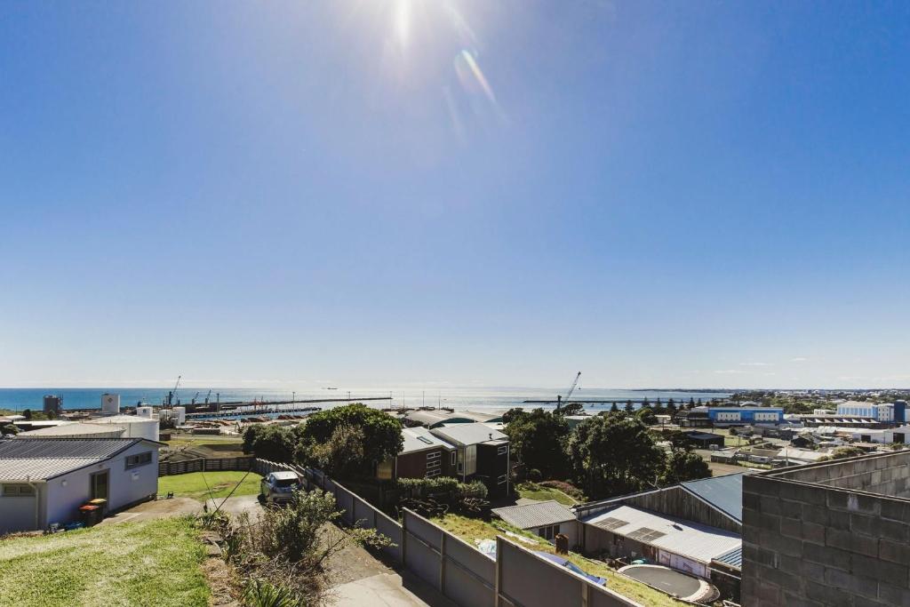 Port View Paradise, New Plymouth (updated prices 2025)
