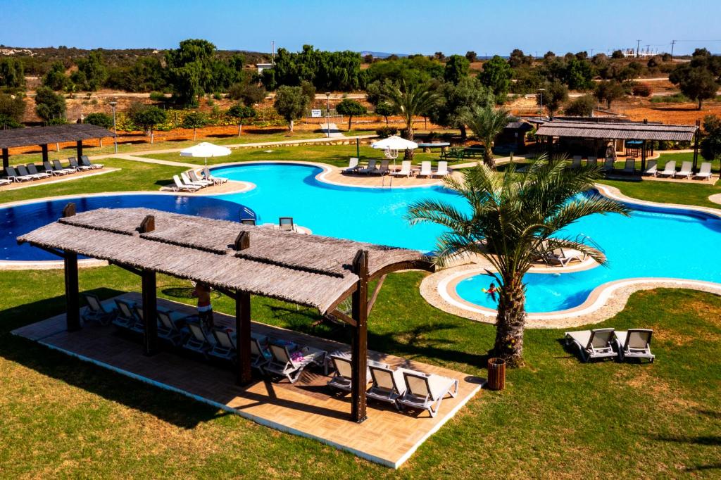 Exclusive Apartments in Thalassa Beach Resort, Vokolidha (updated ...