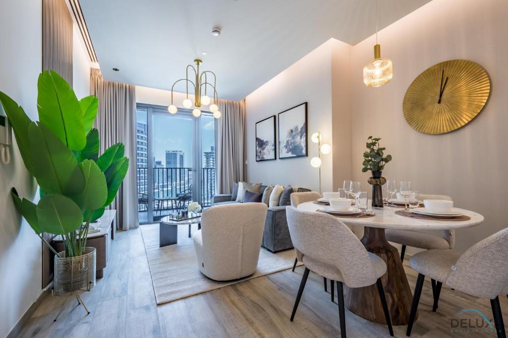 Convenient 1BR in Ahad Residences, Business Bay by Deluxe Holiday Homes ...