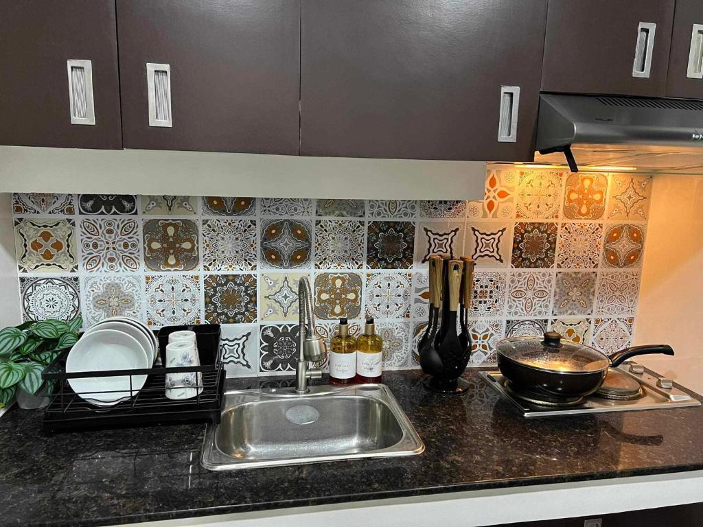 BURNHAM HILL CONDO by the Hermans, Baguio (updated prices 2024)