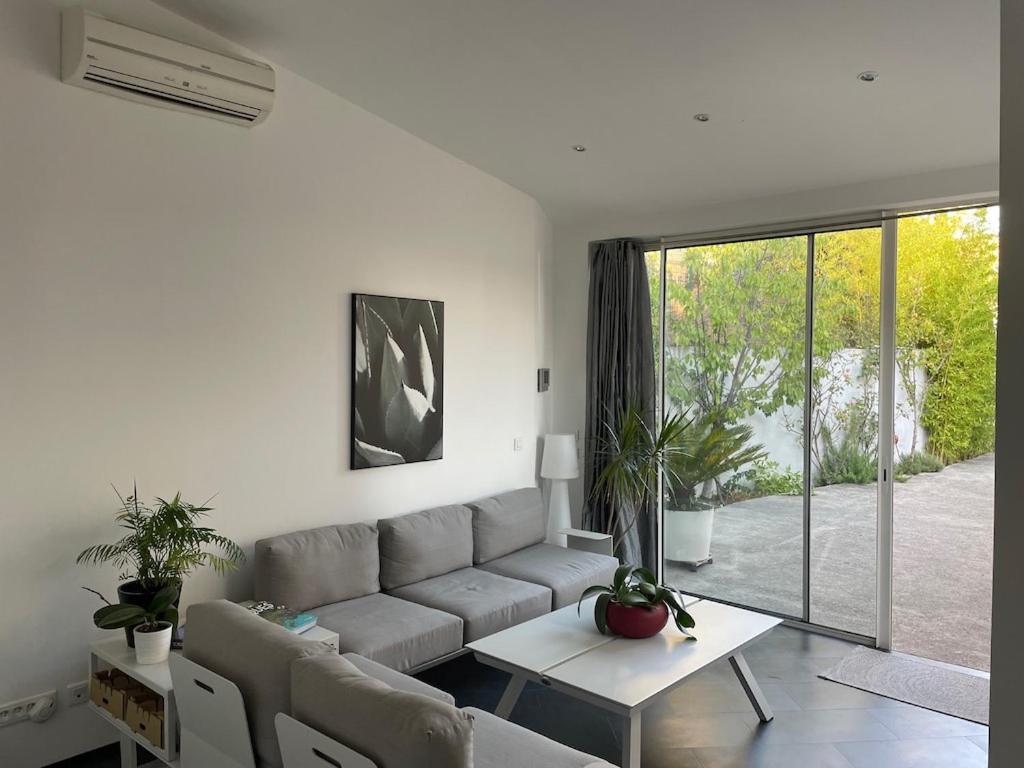 Studio privé et jardin, Marseille (tarifs actualisés, 2026)