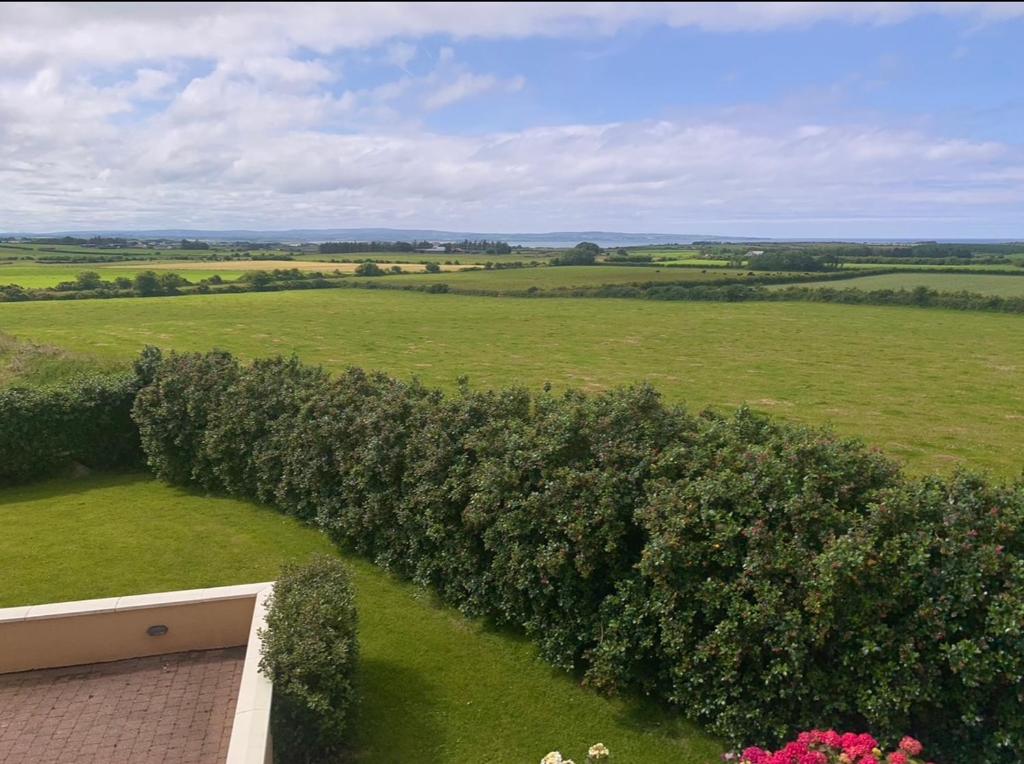 Enniscrone Luxury King-Seaview House, Enniscrone (prezzi aggiornati per ...