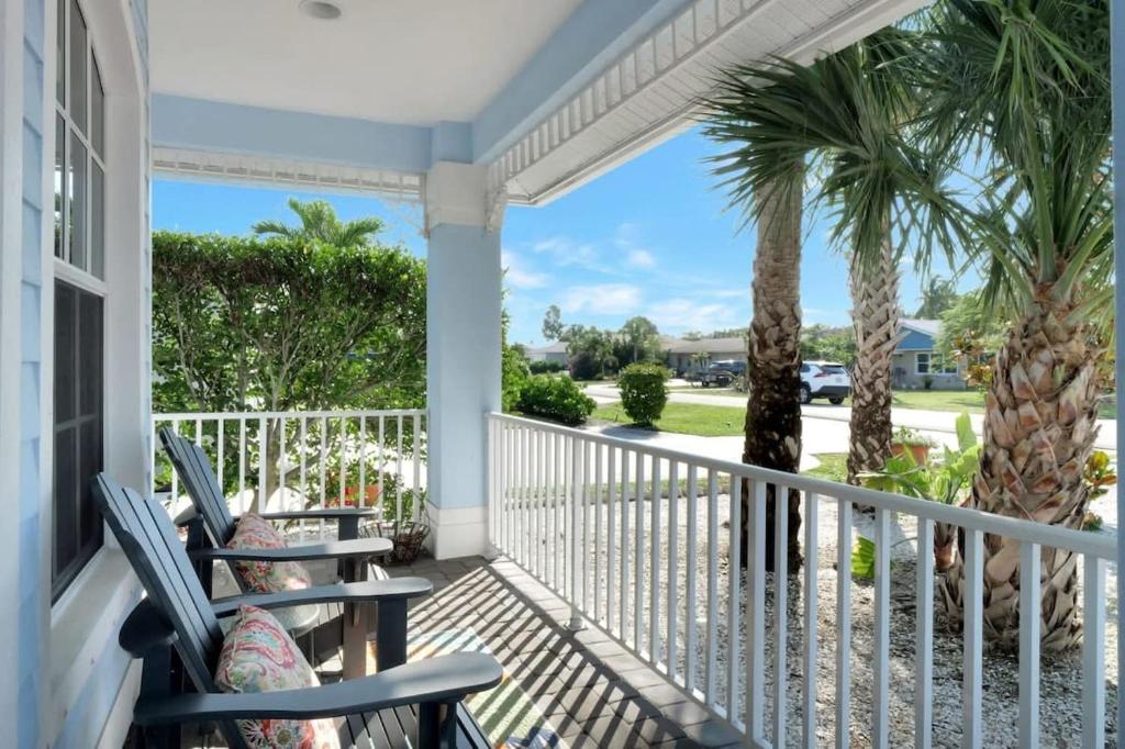 Key West Vibes in Bonita Shores, Bonita Springs (updated prices 2025)