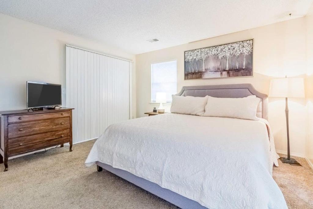 Branson Condo at Pointe Royale with Indoor Pool and Hot Tub walking ...