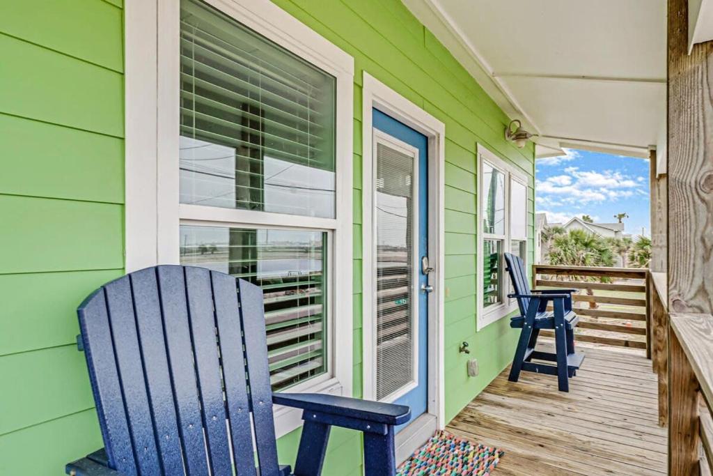 Stairway to Seven Private Pool Hammocks Patio, Port Aransas (updated ...