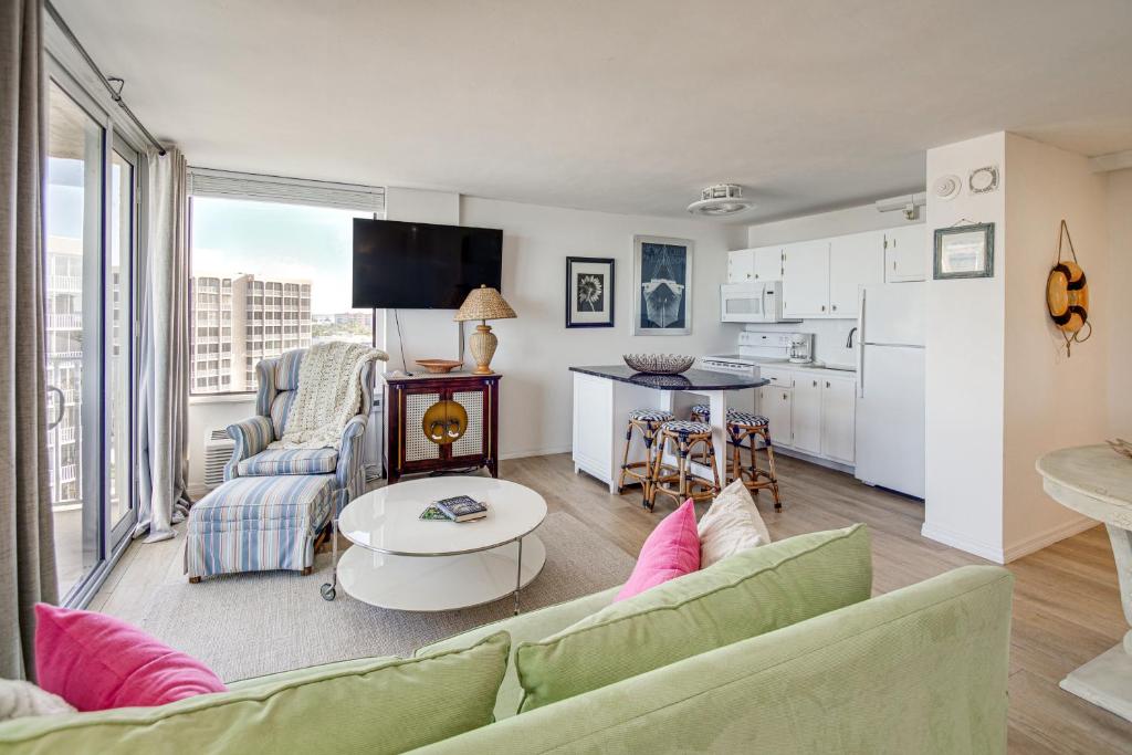 Fort Myers Beach Studio - Sunset and Ocean Views!, Fort Myers Beach ...