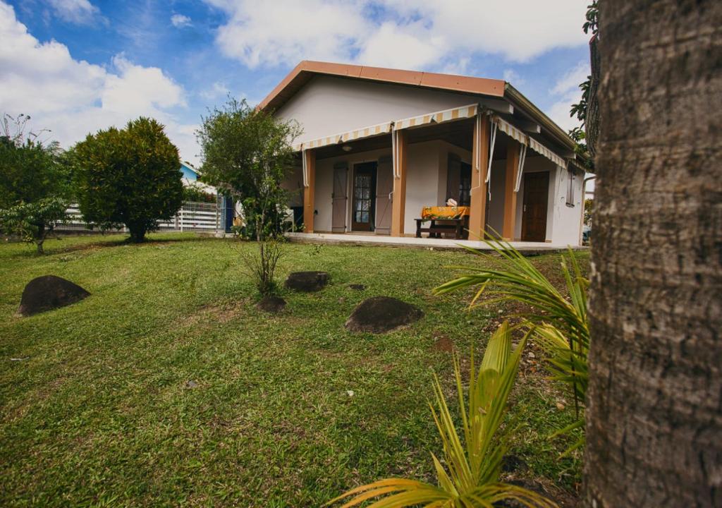 Maison familiale, Rivière-Salée (updated prices 2025)