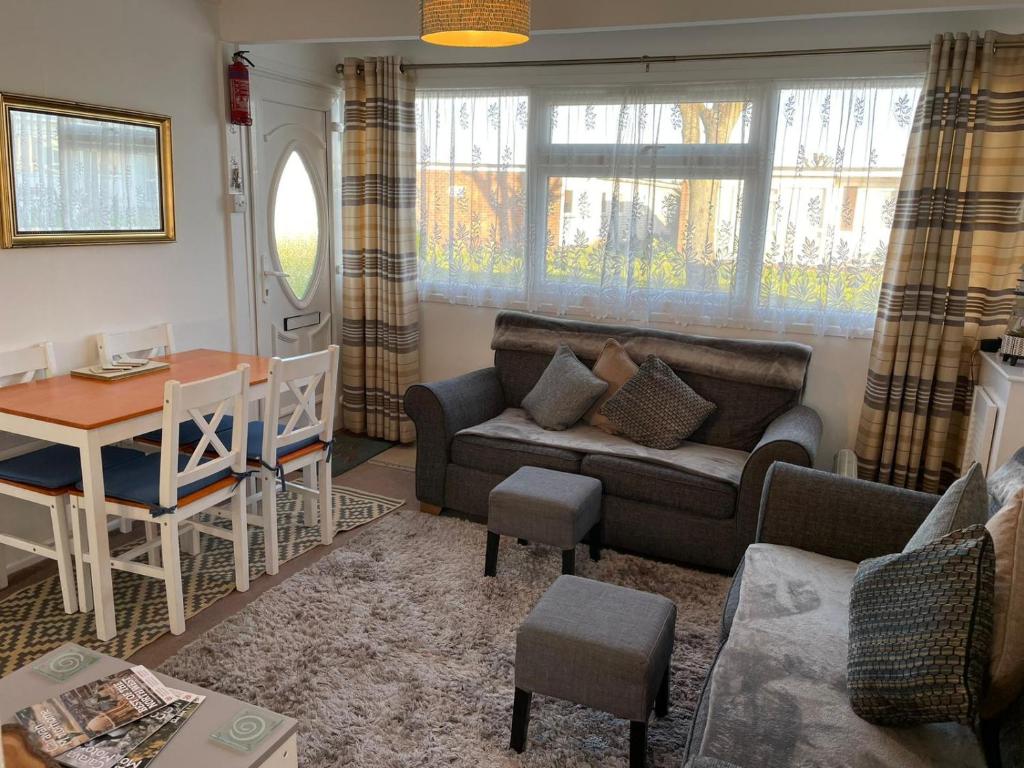 Chalet 70 sundowner, Hemsby (updated prices 2026)