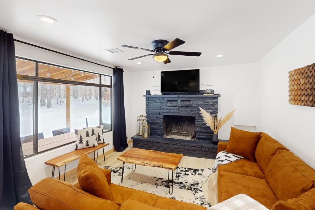 Modern Pine Sanctuary, Indian Pine – Tarifs 2024