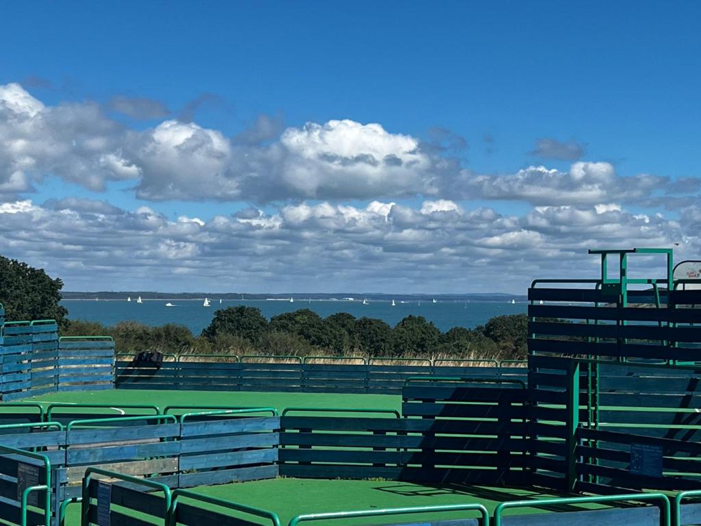 Sea View, Thorness Bay, Porchfield (updated prices 2026)