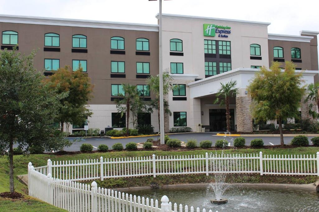 Holiday Inn Express & Suites Mobile West I-10, an IHG Hotel, Tillmans ...
