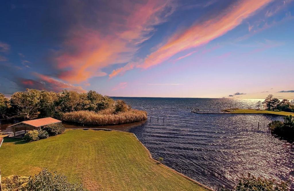 ~The SoundSide Bungalow~, Shiloh (updated prices 2025)