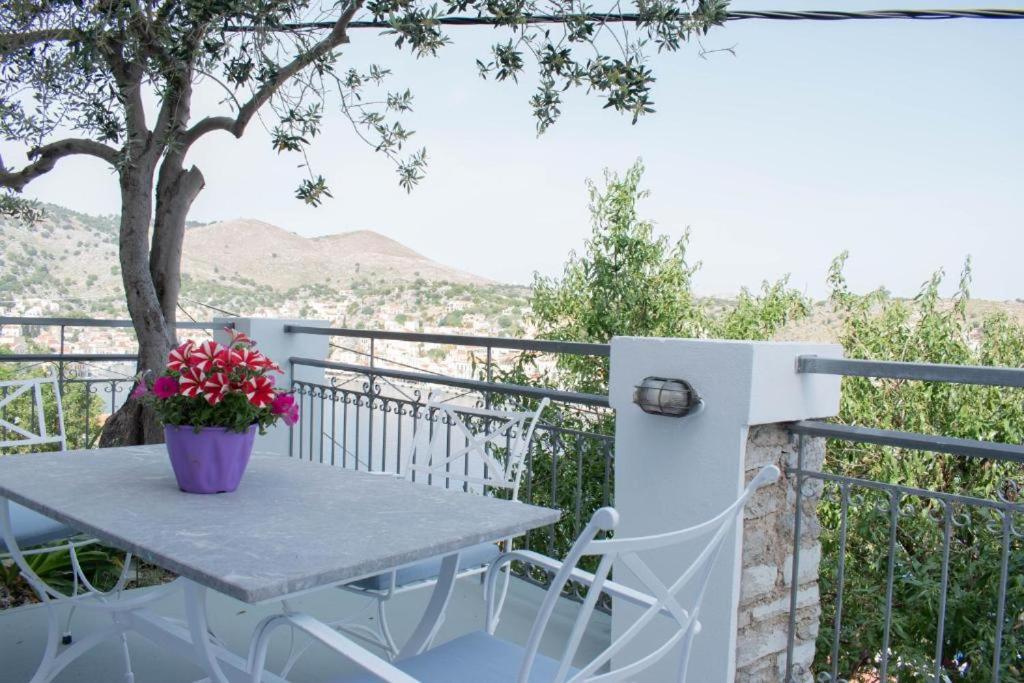 Marea Studios, Symi (updated prices 2025)