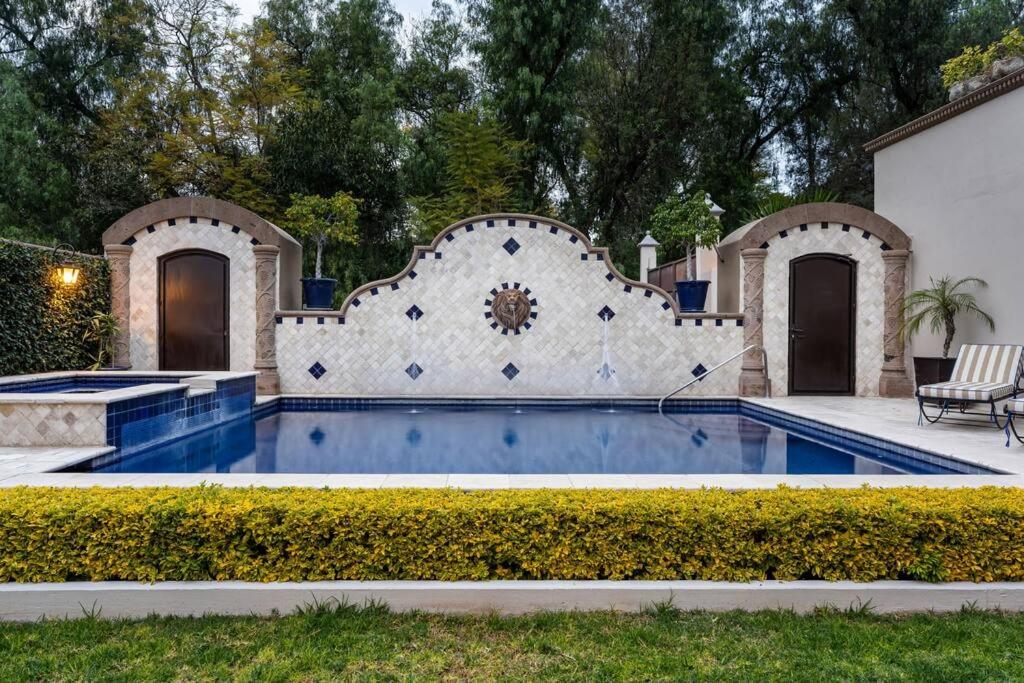 Casa Lu, Modern 3BR Home in Centro with Private Rooftop, San Miguel de ...