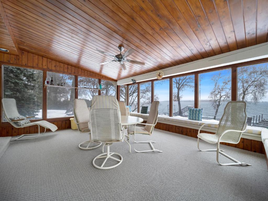 The Captains Lake House, Orillia (updated prices 2024)