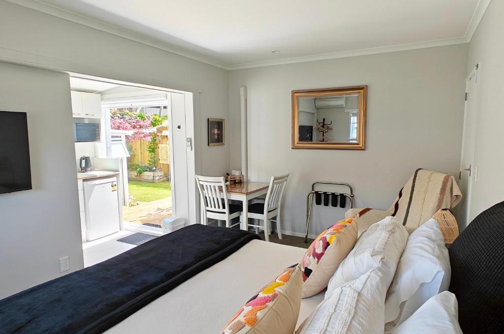 Secret Garden Guest Suite, Tauranga (updated prices 2026)