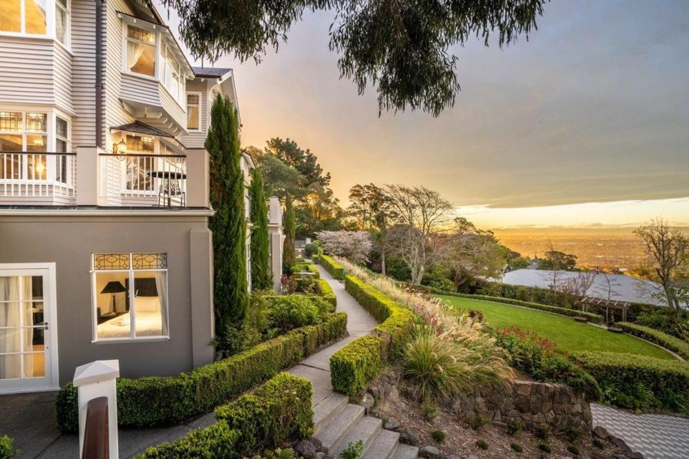 Hackthorne Gardens Luxury Accommodation, Christchurch (updated prices 2026)