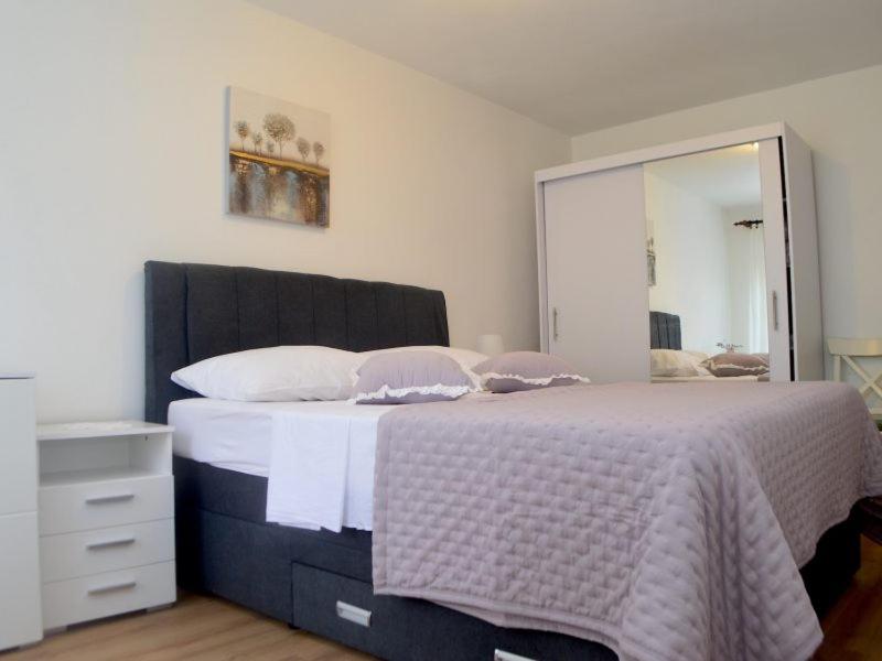 Apartments Venilia, Lukoran (updated prices 2025)