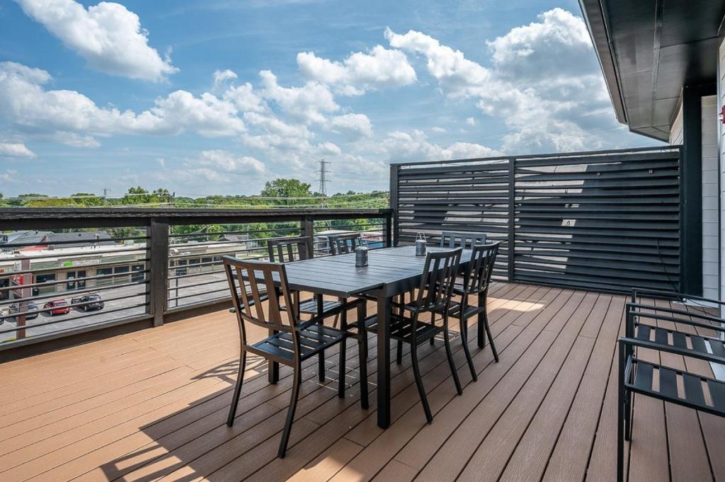 NEW Listing Rooftop Elevator Parking Walkable, Nashville (updated ...