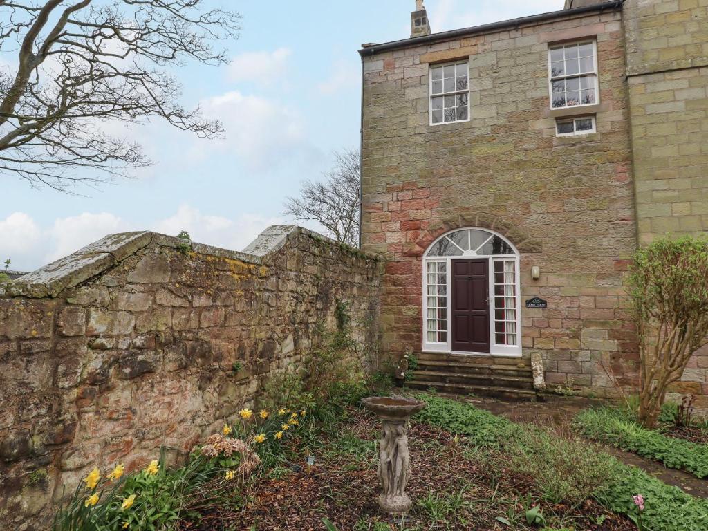 Glebe House, Bamburgh (updated prices 2026)