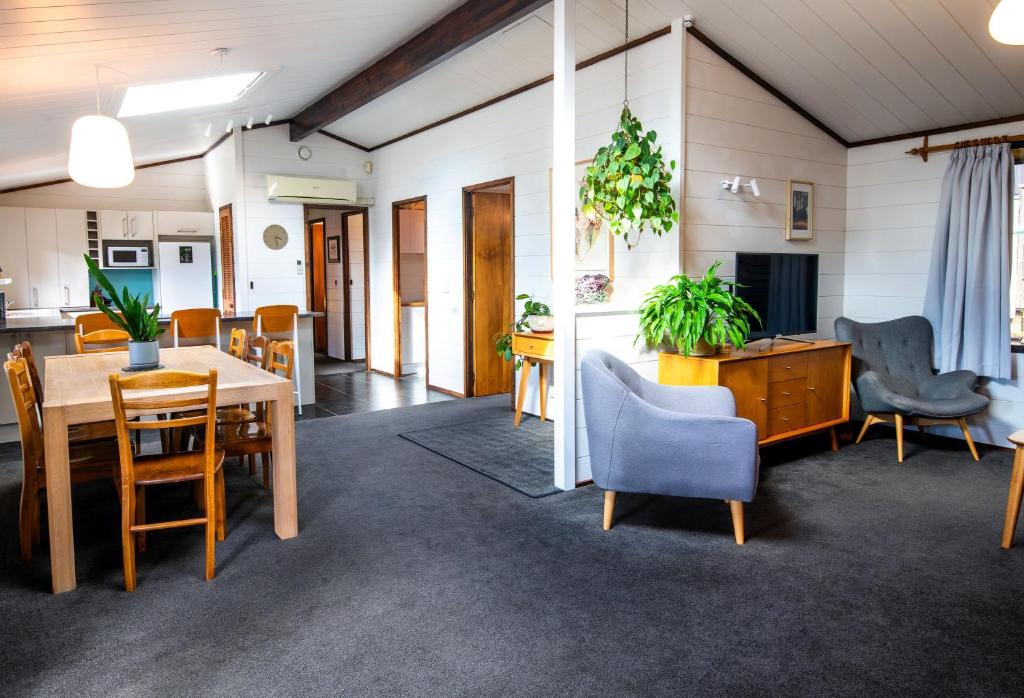 Aura @ Home, Rotorua (updated prices 2025)