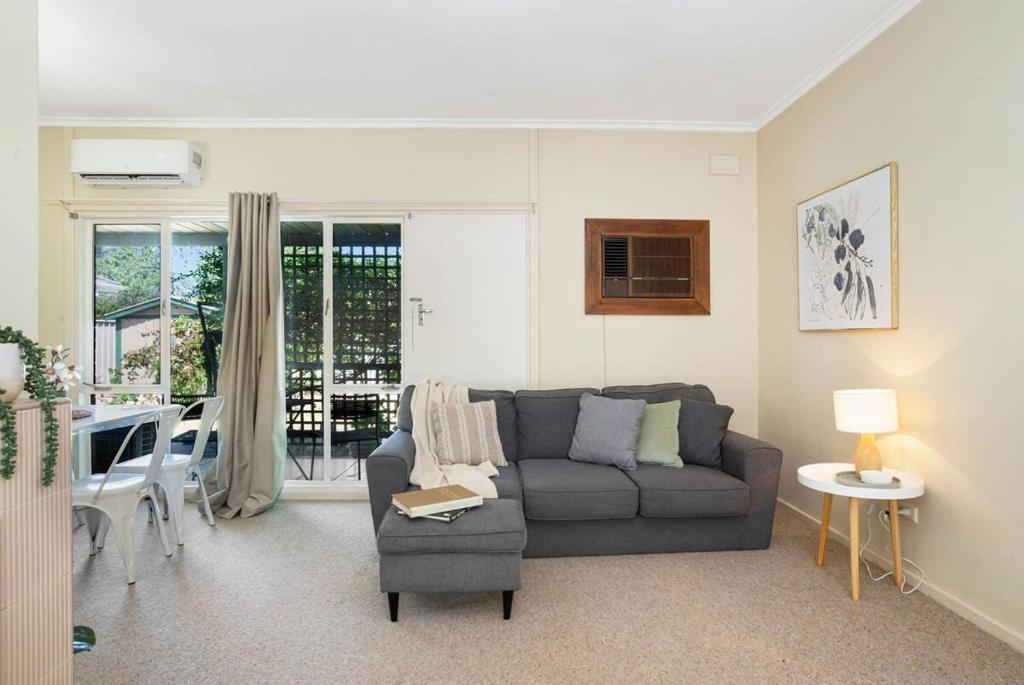The Peach Tree 2 Bed Home, Elizabeth (updated prices 2026)