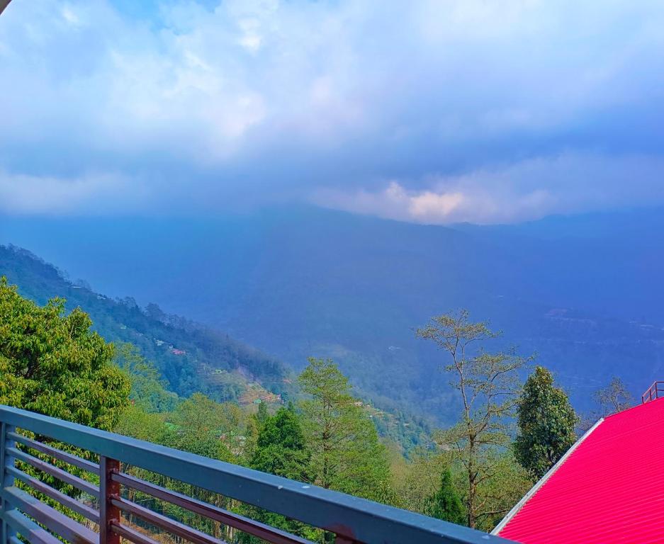 Sherpa Retreat Resort, Padamchen (updated prices 2025)