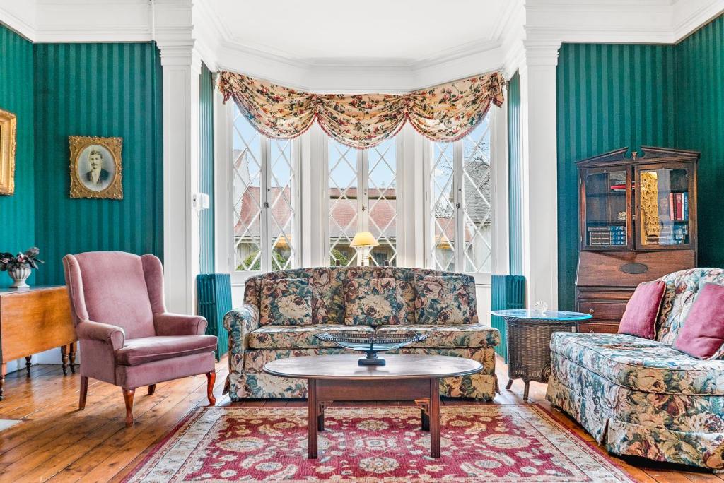 Beekman Arms and Delamater Inn, Rhinebeck (updated prices 2025)