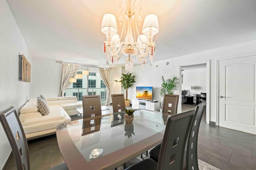 Luxury 1 BDR • 30th Floor • Brickell • Water Views, Miami (updated ...