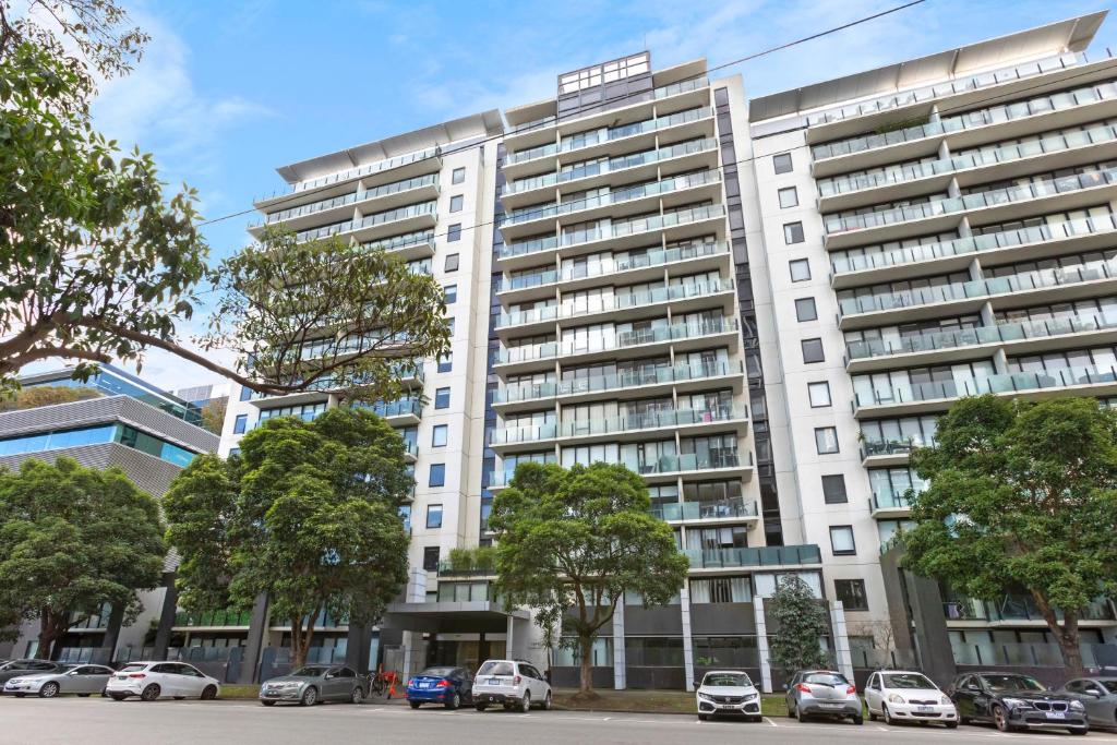 Complete Host Capri Apartments, Melbourne (updated prices 2026)