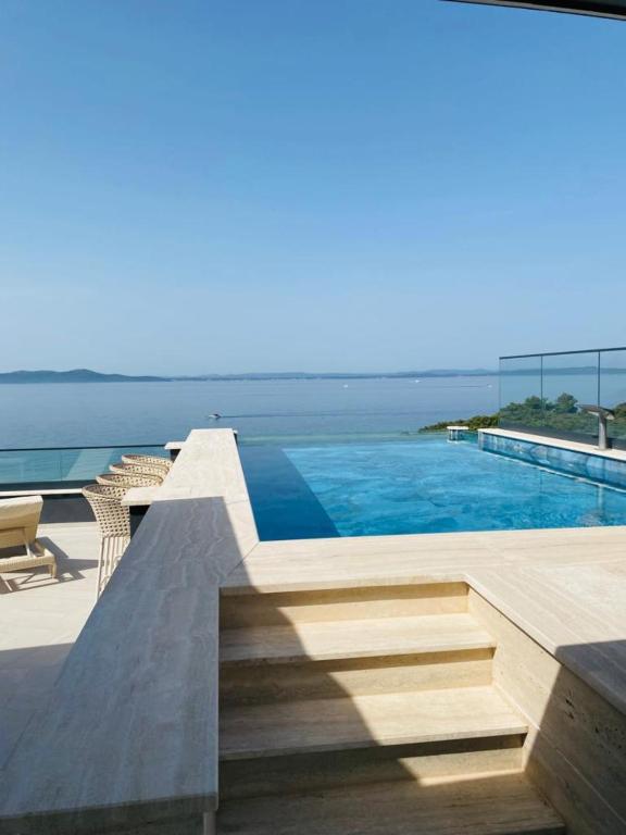 Deen Delux Penthouse, infinity pool, Kožino (updated prices 2025)