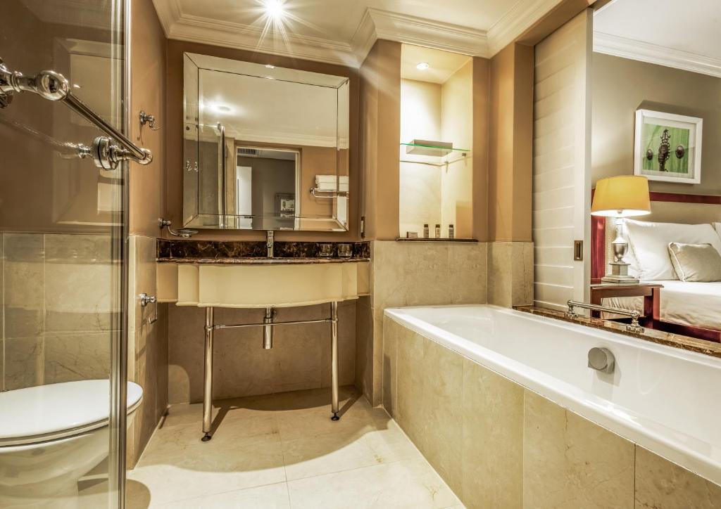 Hemingways Hotel, East London (updated prices 2025)