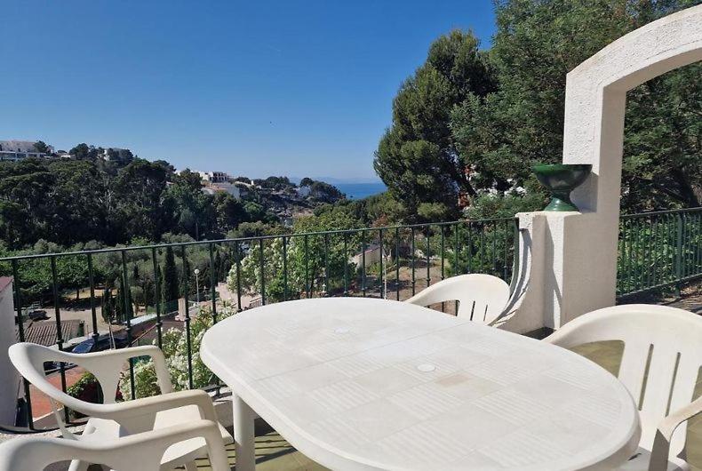 GLOBAL IMMO 5055 RUBENS 9, Roses (aktualisierte Preise für 2024)