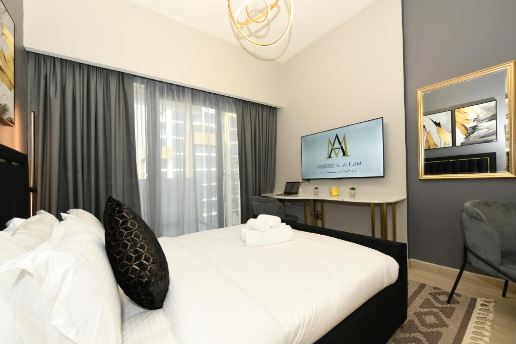 Stylish and Modern Studio at Azizi Riviera - Dubai, Dubai – Bijgewerkte ...
