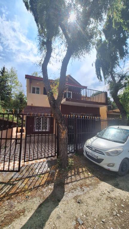 Himadri, Bhīm Tāl (updated prices 2025)